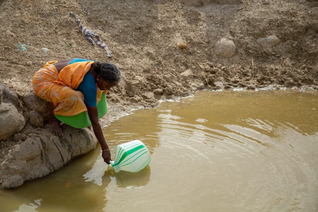 Church-Grow In Knowledge - Living Water International